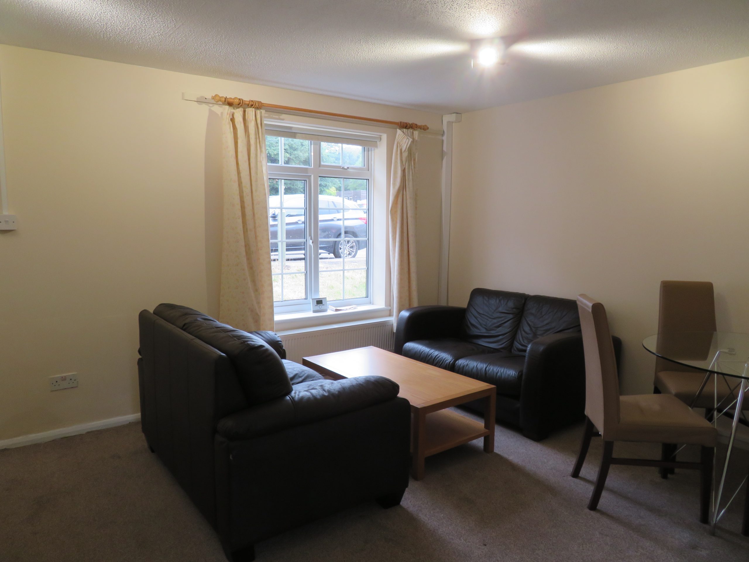 Southway, Guildford | Close To University Location | Surrey Student Homes